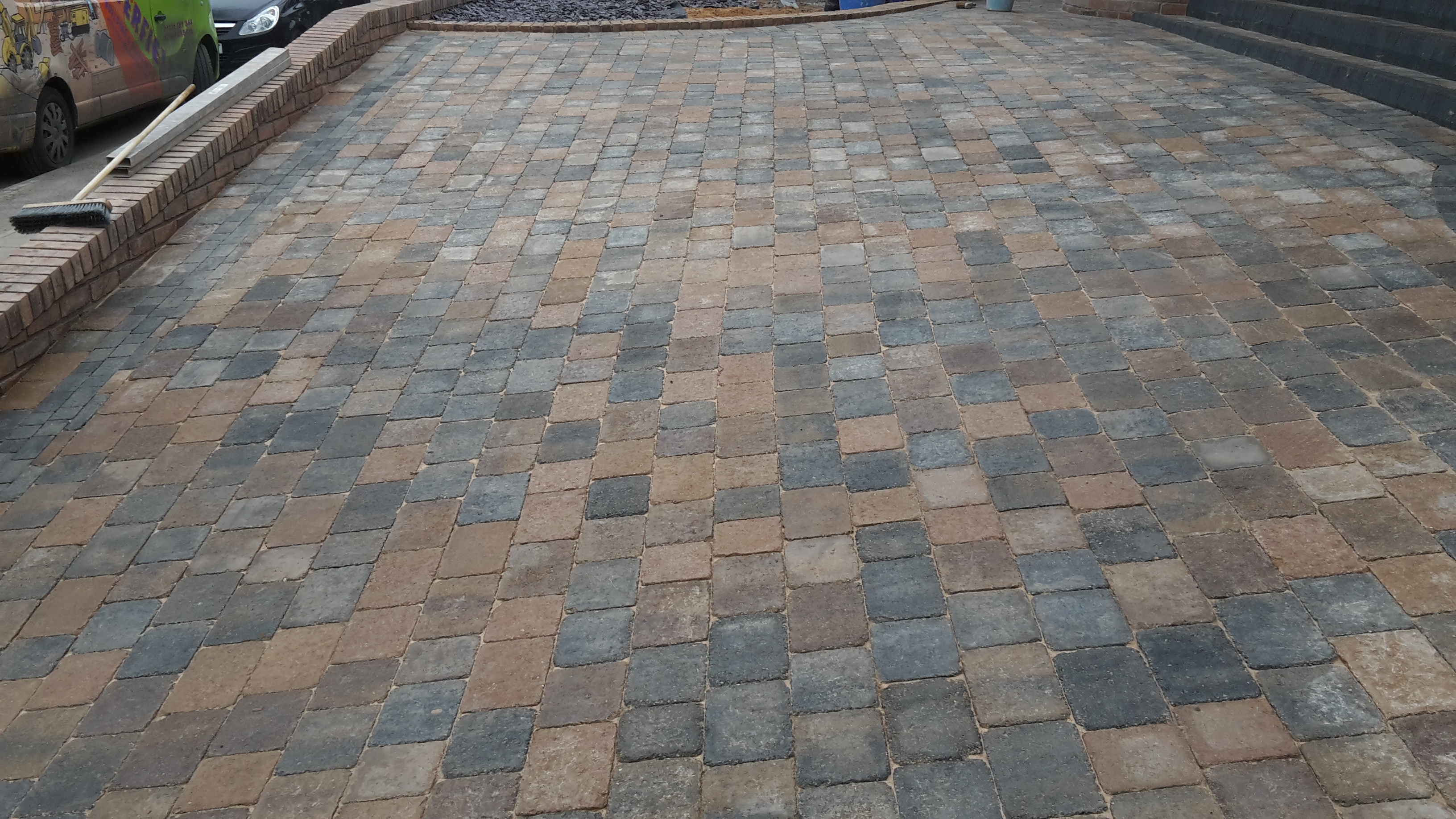 Sorrento cobbled driveway - Manterfield Building & Roofing ...